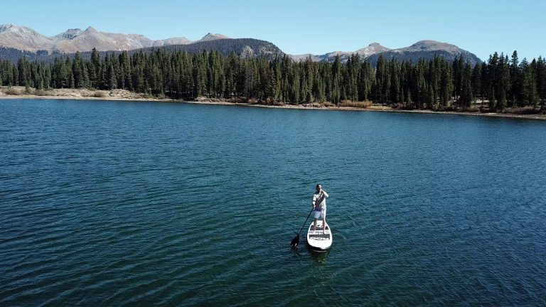 ROC paddle board offers a cheap package for beginners 8/10