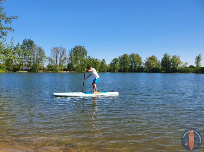 How To Hold a Paddle Board Paddle: Essential Paddling Moves