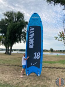 The 3 Best Giant Paddle Boards To Have Fun Together [[2024]