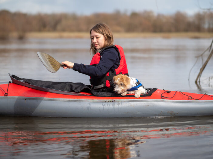 Kayaking With Dog Seats: How to Kayak With a Dog Platform